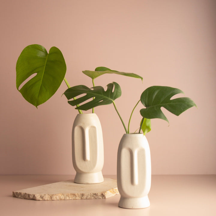 Buy Flower Vases Online | Fancy Stylish Vases for Home Decor | Decort